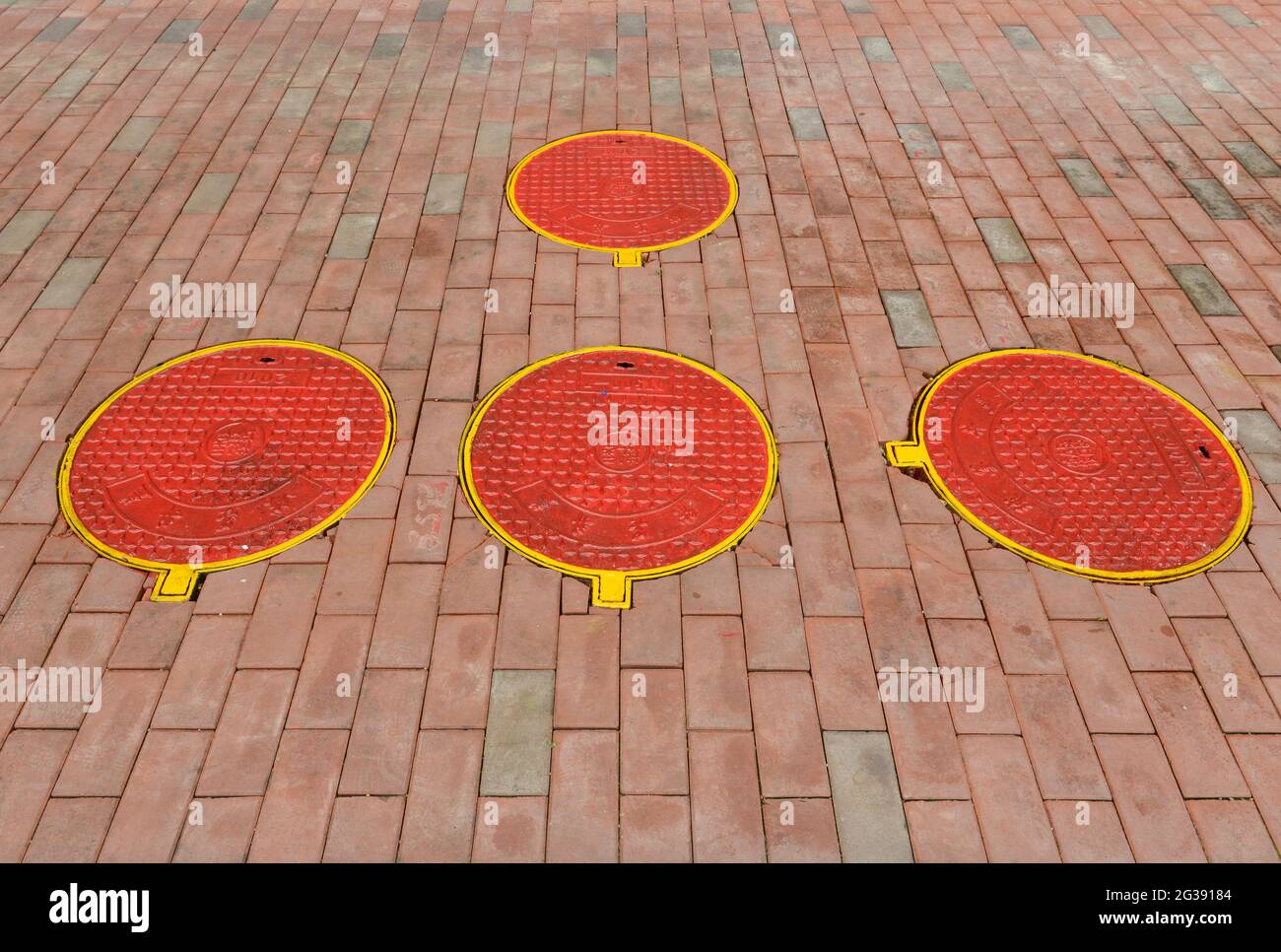 Colourful manhole covers hi-res stock photography and images - Alamy