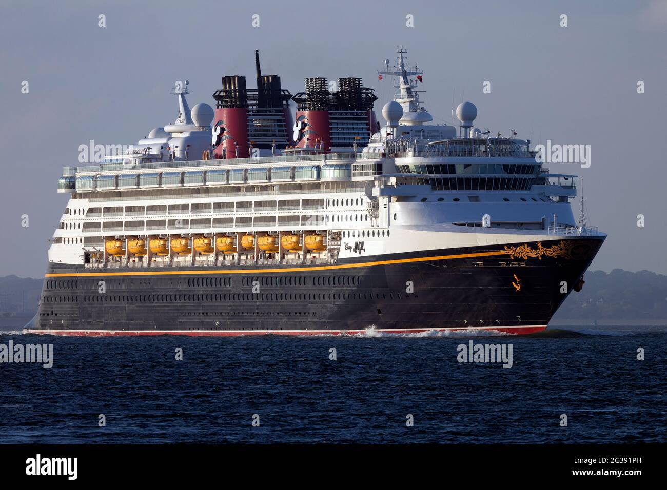 Goofy logo hi-res stock photography and images - Alamy