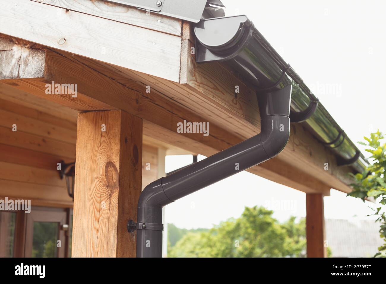 Corner gutter hi-res stock photography and images - Alamy