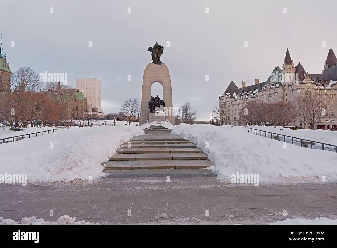 Confederation square ottawa canada hi-res stock photography and images ...