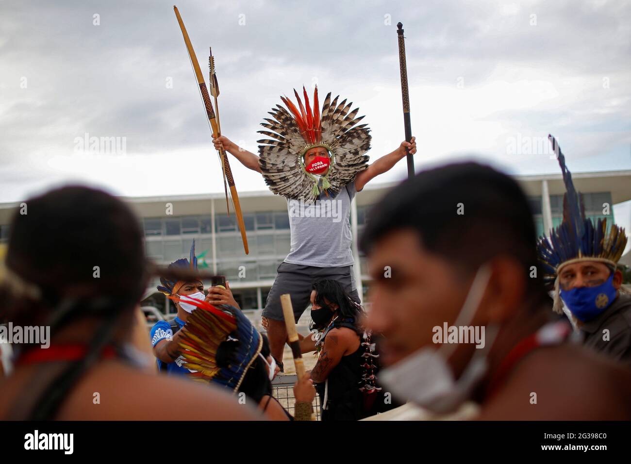 Kaingang tribe hi-res stock photography and images - Alamy