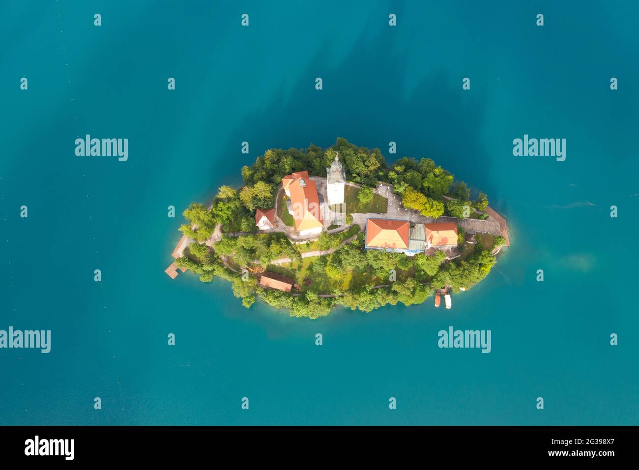 Aerial view of lake Bled in Slovenia with a castle in the middle Stock ...