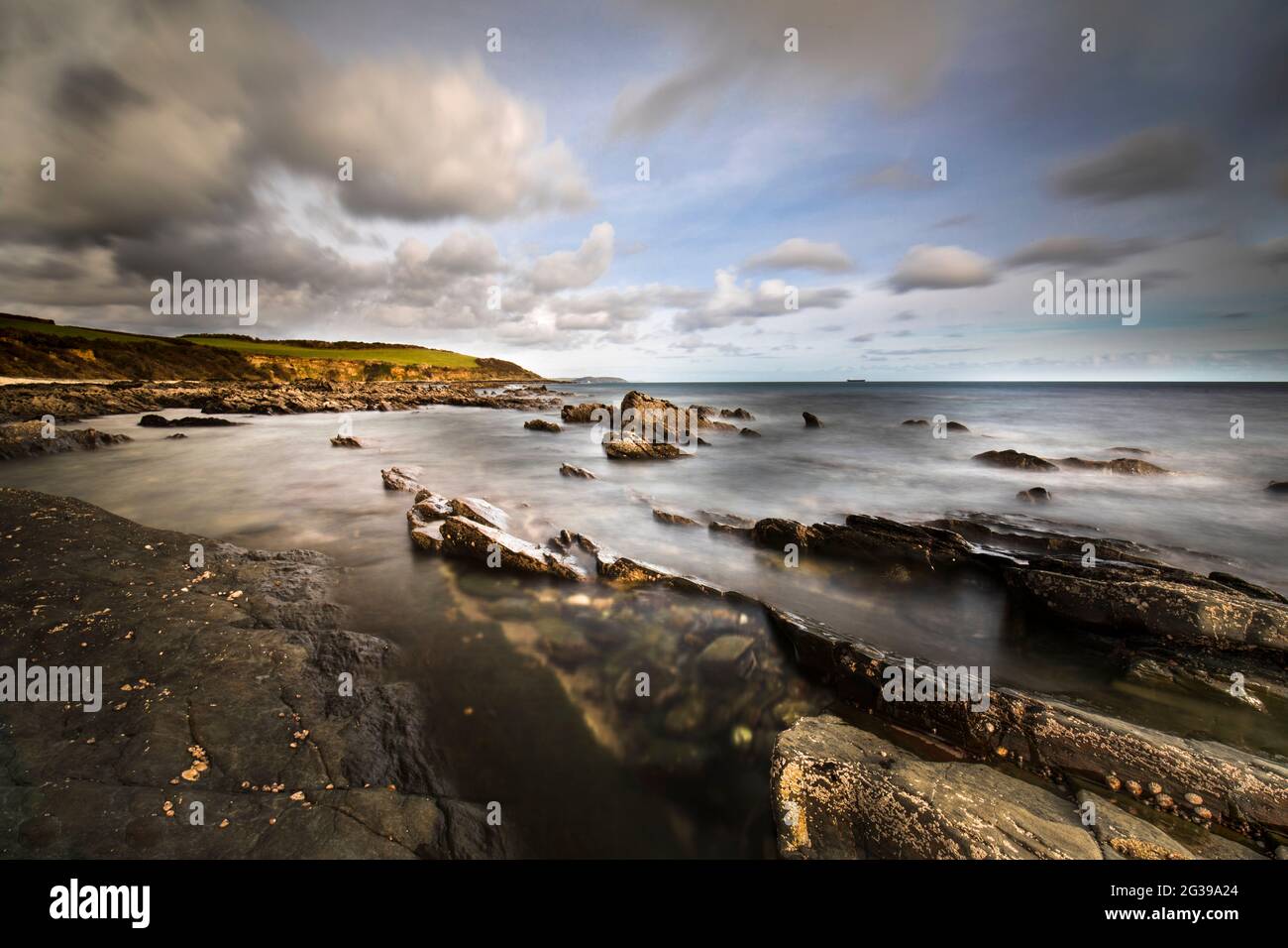 Natural places to see in cornwall hi-res stock photography and images ...