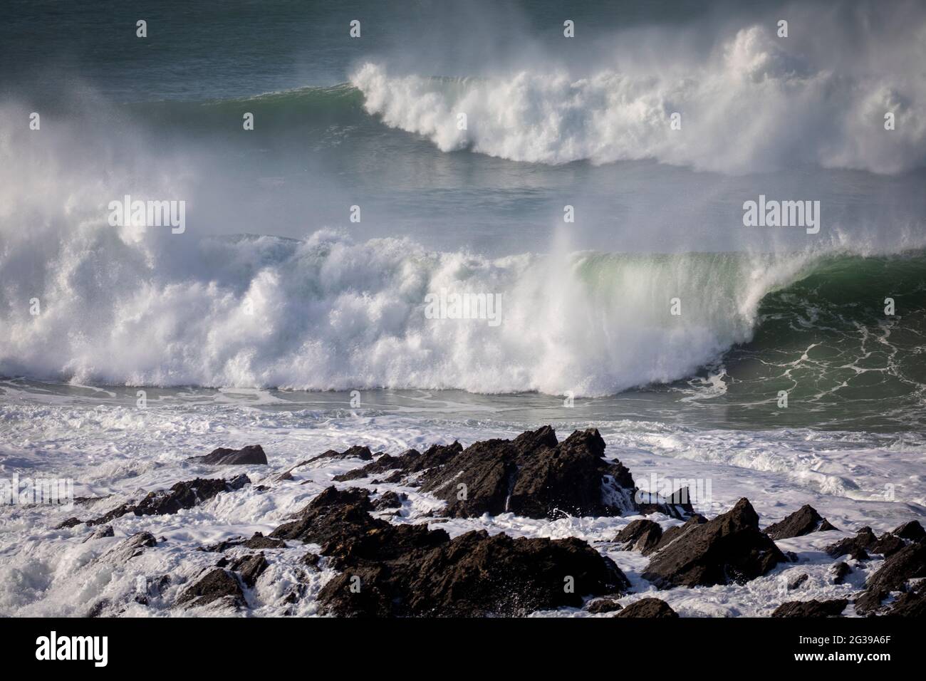 Large surf waves at Fistral Beach Newquay Cornwall Stock Photo - Alamy