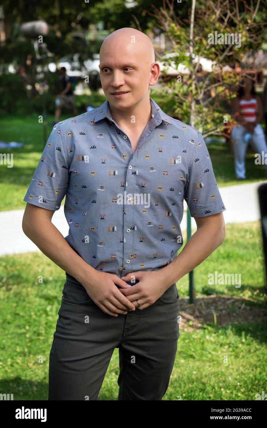 FATHERHOOD, Anthony Carrigan, 2021. ph: Philippe Bosse / © Netflix ...