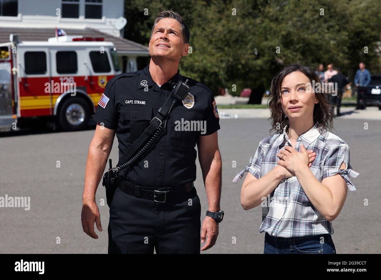 9-1-1: LONE STAR, (aka 911: LONE STAR), from left: Rob Lowe, Colleen ...