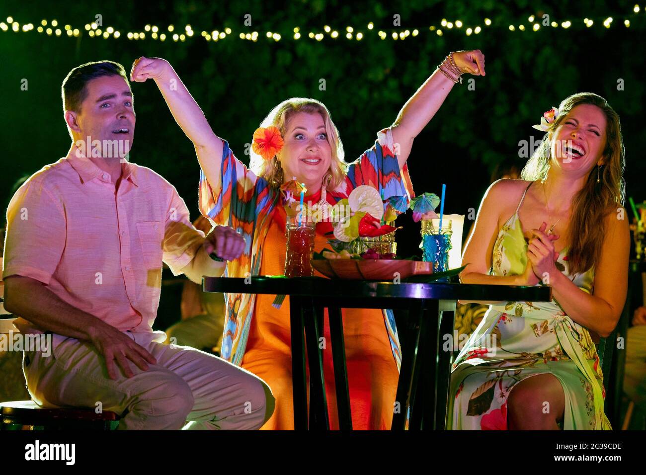 YOU HAD ME AT ALOHA, from left: Kavan Smith, Jennifer Asplund, Pascale ...