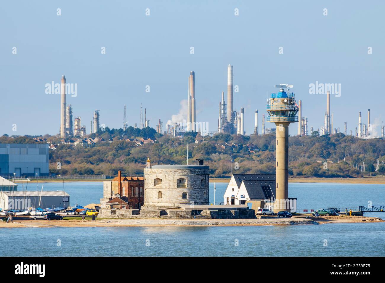 Calshot Castle, an artillery Device Fort built by Henry VIII on Calshot ...
