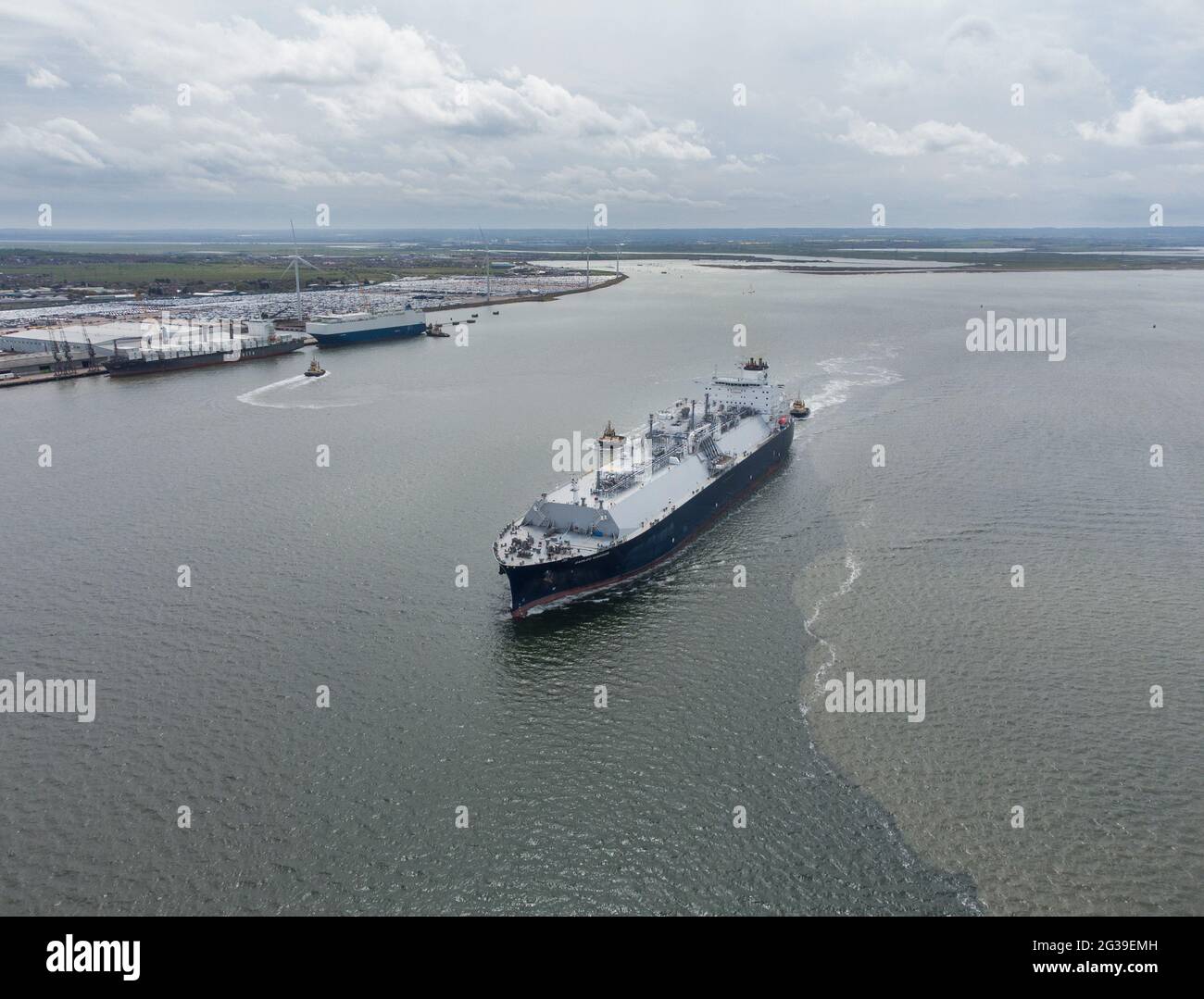 Lng carrier construction hi-res stock photography and images - Alamy