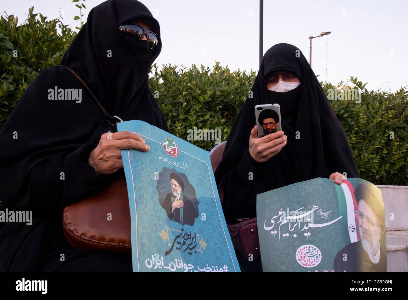 Tehran, Iran. 14th June, 2021. Supporters of presidential elections ...