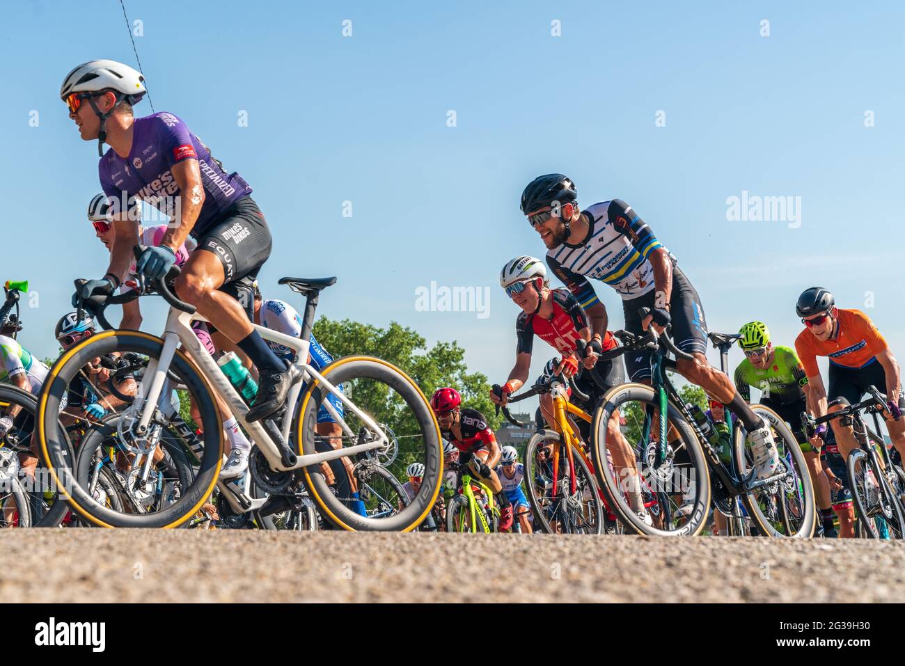 Crit race hi-res stock photography and images - Alamy