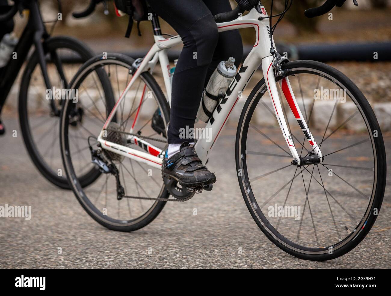 Exercise cycling road hi-res stock photography and images - Alamy
