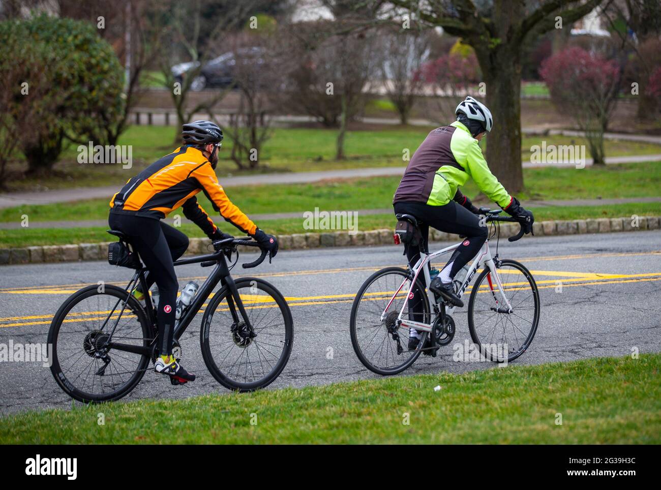 Cycling exercise hi-res stock photography and images - Alamy