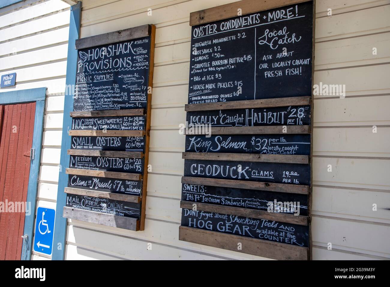 Hog island oyster hi-res stock photography and images - Alamy