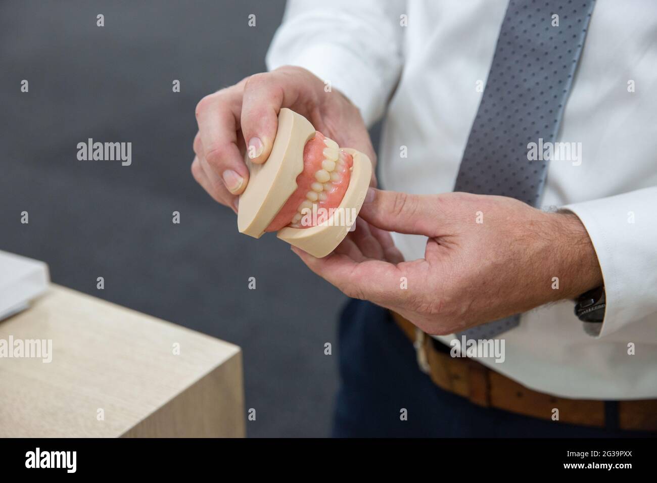 Teeth display hi-res stock photography and images - Alamy