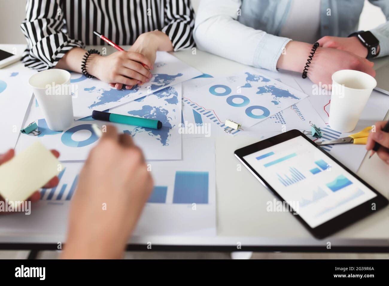 Marketing infographic hi-res stock photography and images - Alamy