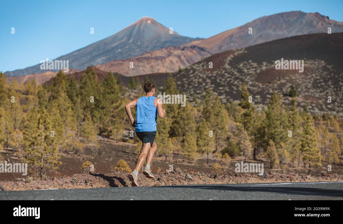 Man running back view one hi-res stock photography and images - Alamy