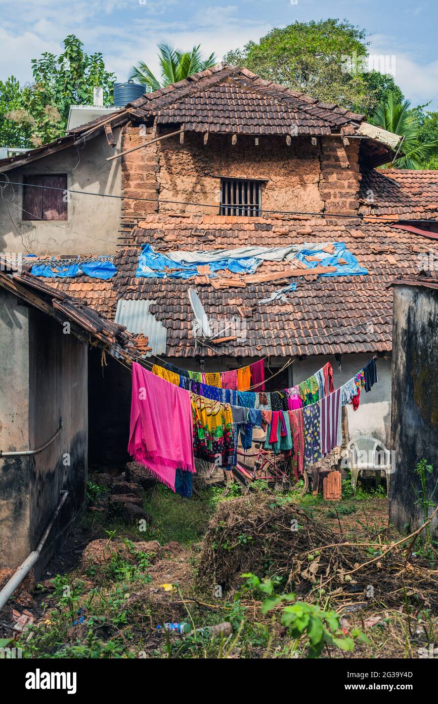 Shack third world housing hi-res stock photography and images - Alamy