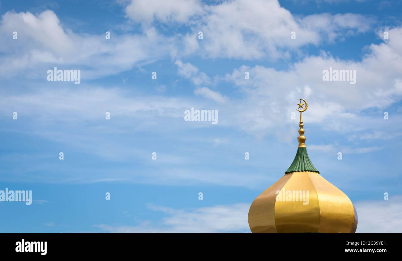 Muslim moon star hi-res stock photography and images - Alamy