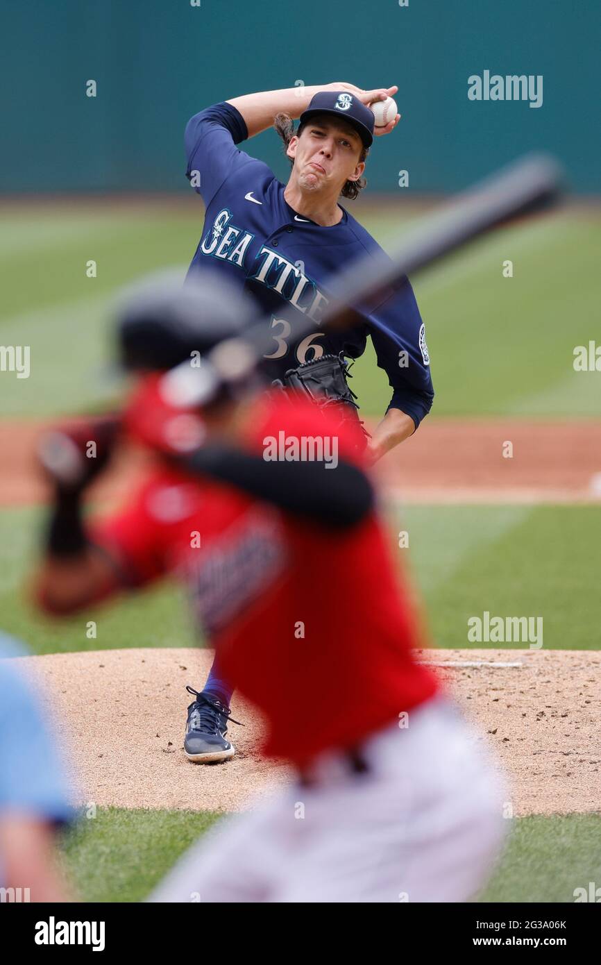 Logan gilbert (mariners) hi-res stock photography and images - Alamy