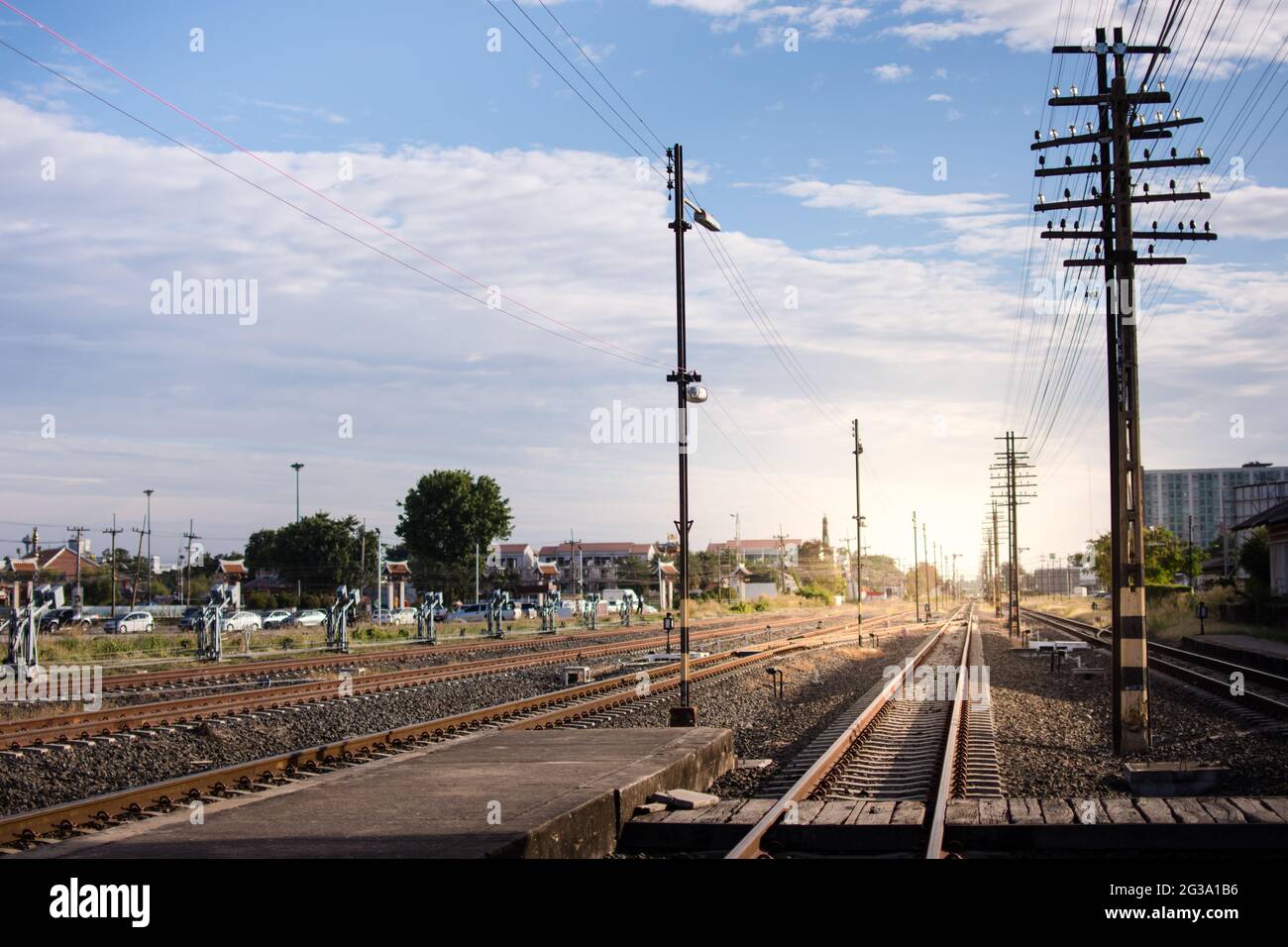Railway corridor. Double-track railway go to station Stock Photo - Alamy