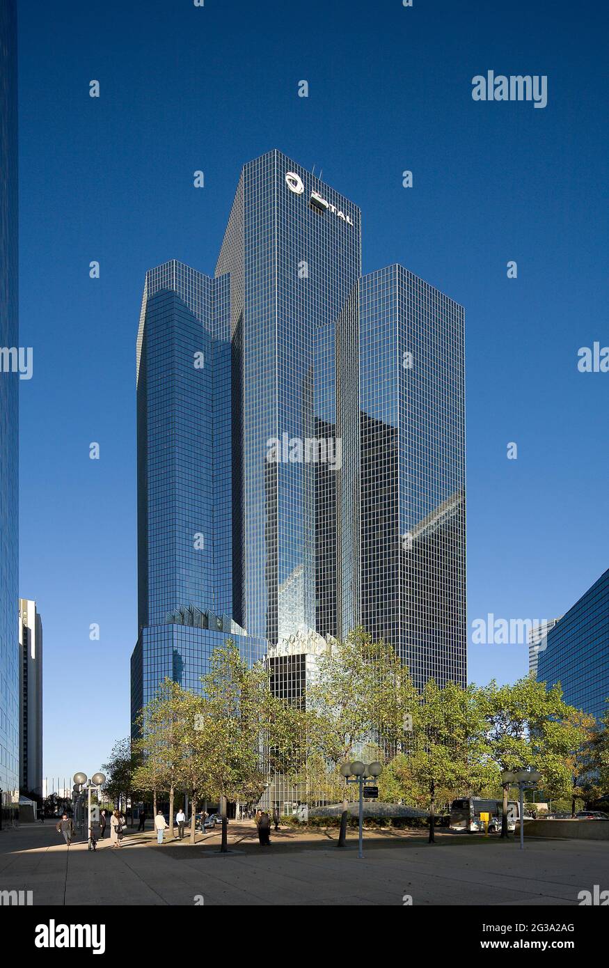 Total tower hi-res stock photography and images - Alamy