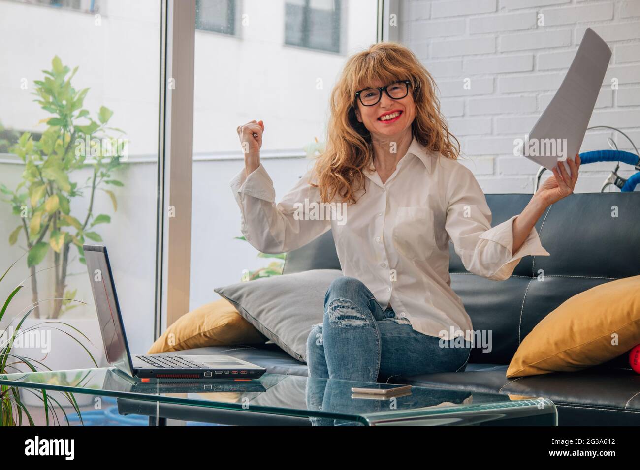 Consumer celebrating hi-res stock photography and images - Alamy