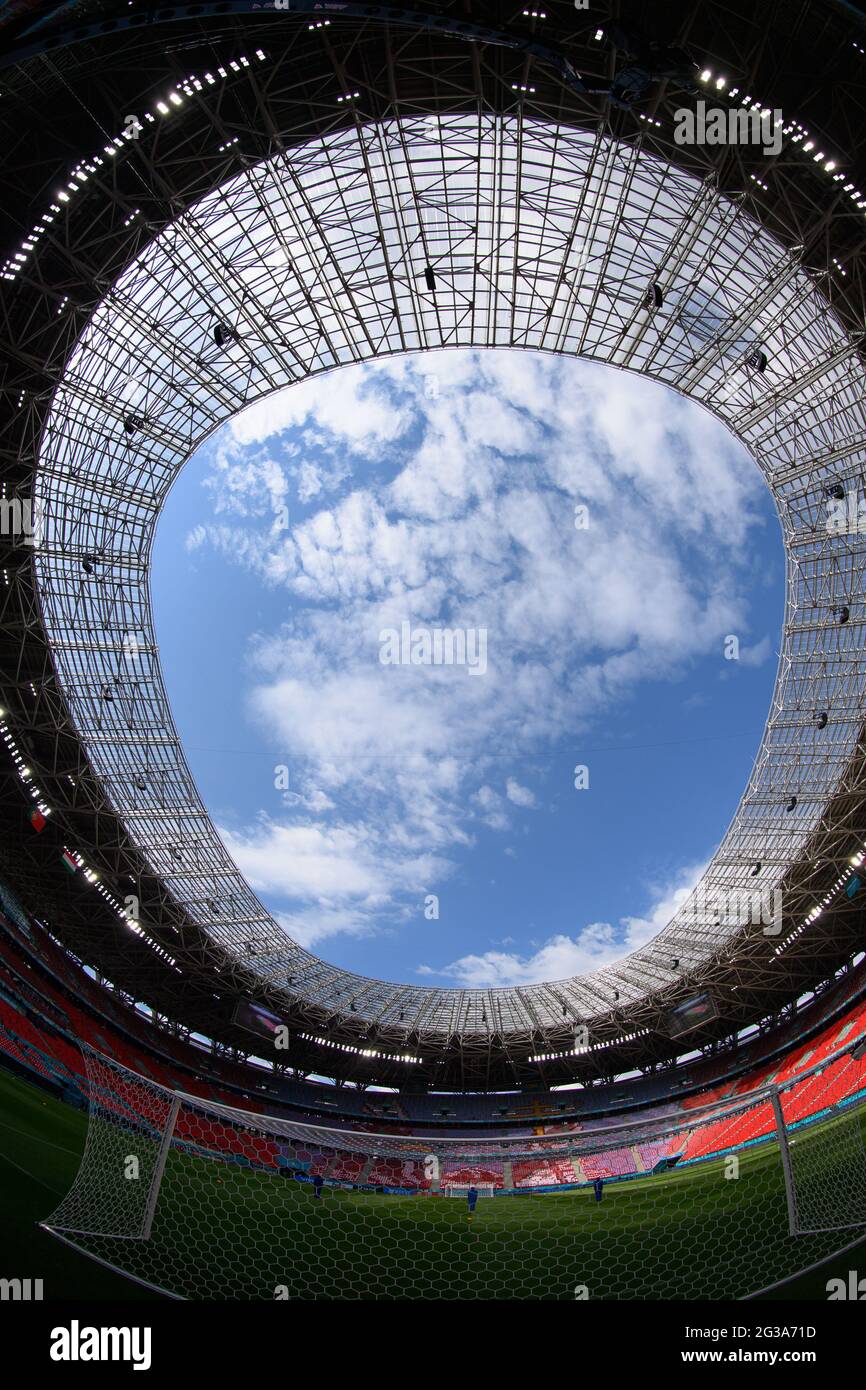 Puskas arena football stadium hi-res stock photography and images - Alamy