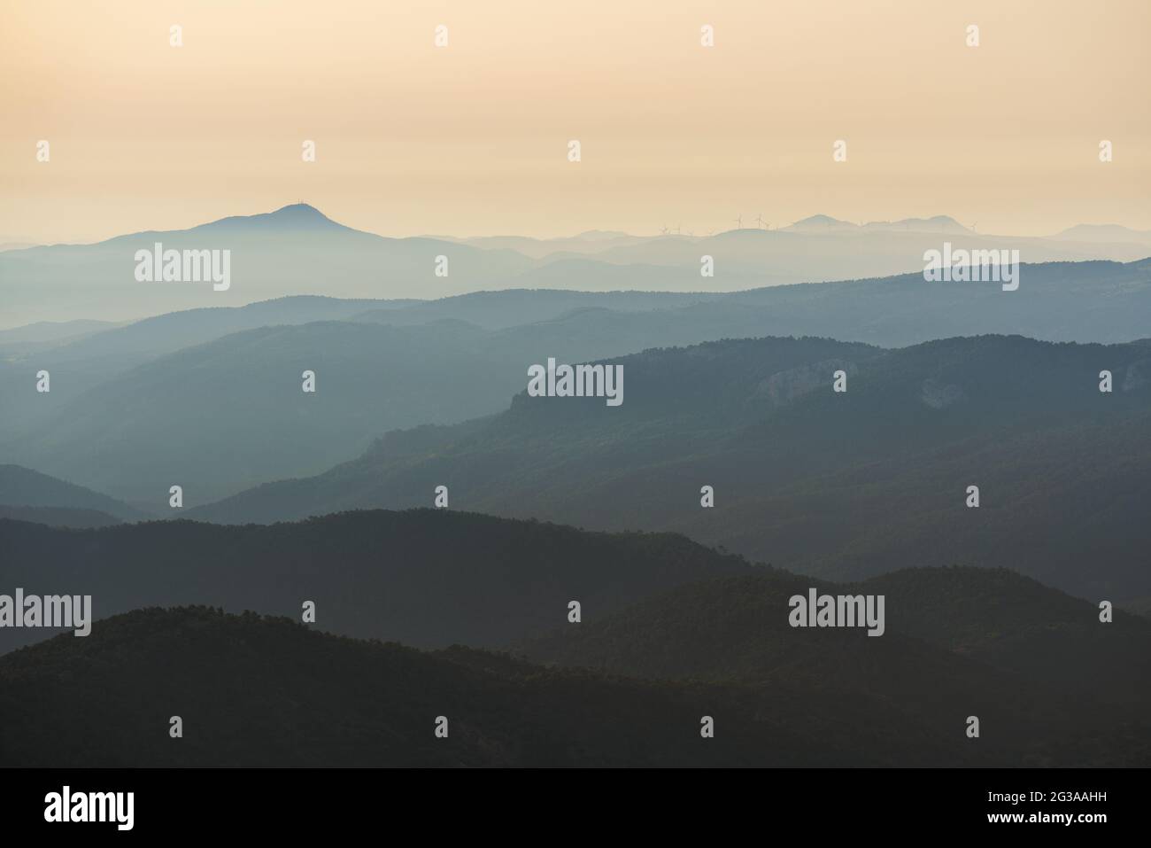 Layers of mountains hi-res stock photography and images - Alamy