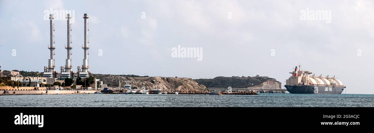 Floating Storage Unit High Resolution Stock Photography and Images - Alamy