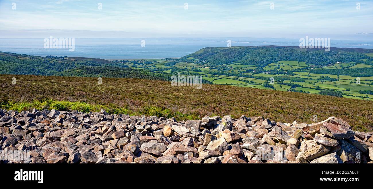 Porlock Bay & Bossington Hill from Robin How Cairn, Dunkery Hill ...