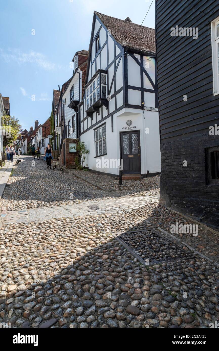 Looking up a cobbled Mermaid street Rye, West Sussex, England, UK Stock ...
