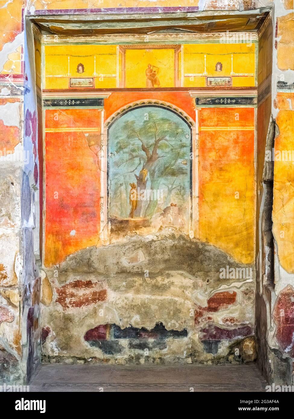 Calidarium (The hot room of a Roman baths) with a large fresco of the ...