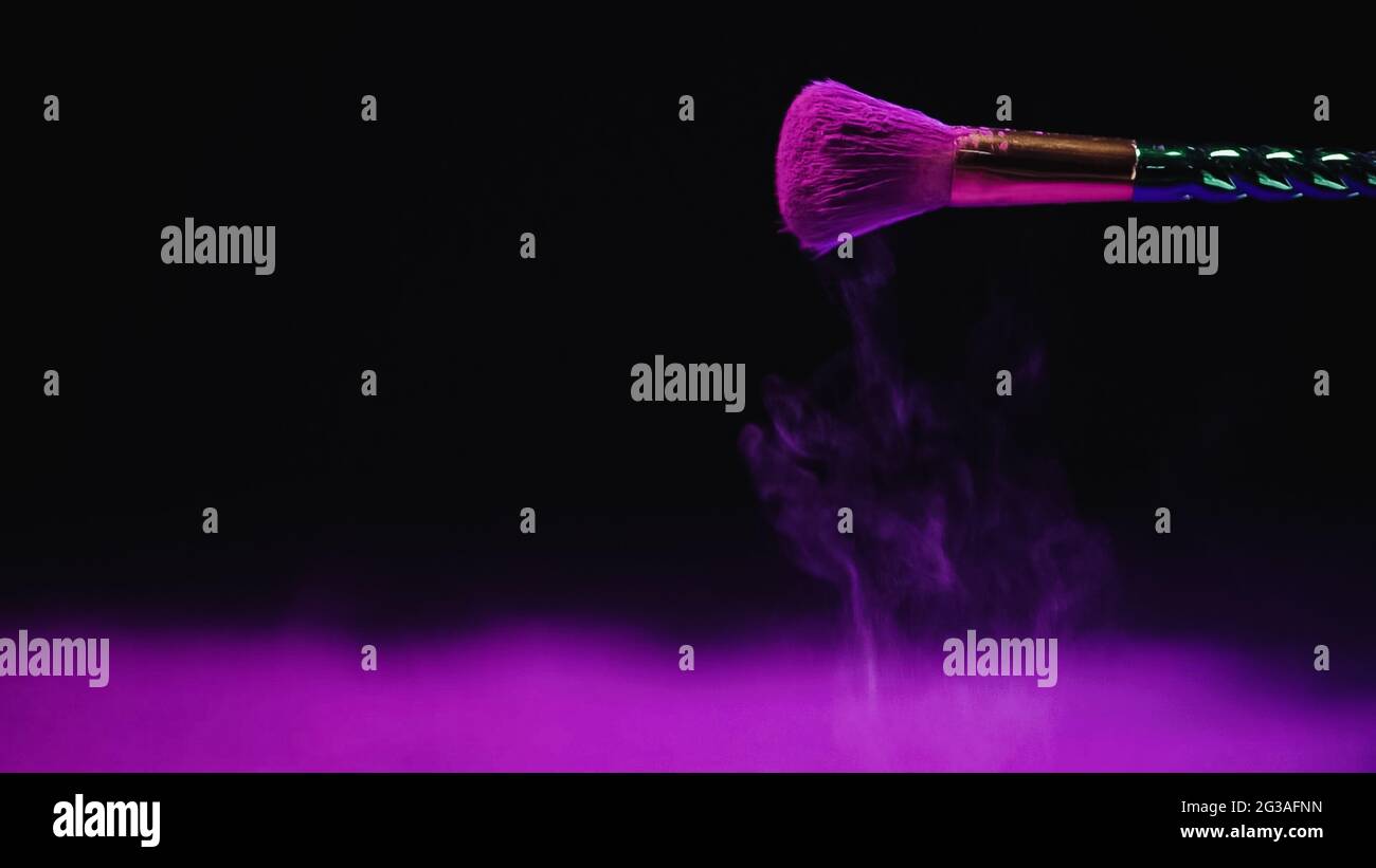 Purple powder hi-res stock photography and images - Alamy