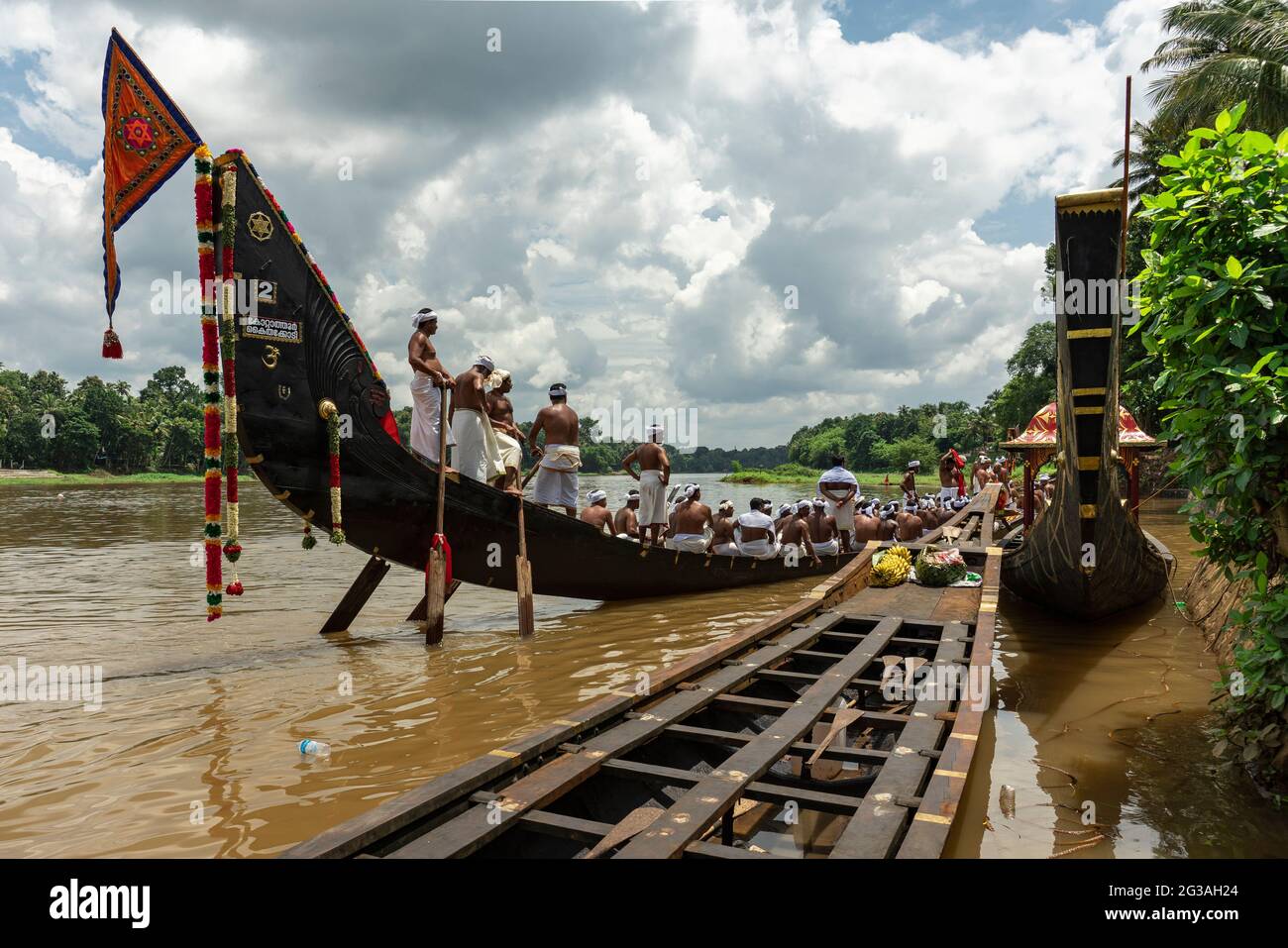 Aranmula ,08 September, 2017 : Participating decorated boats are ...