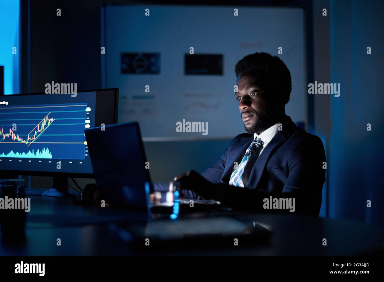 Employee study hi-res stock photography and images - Alamy