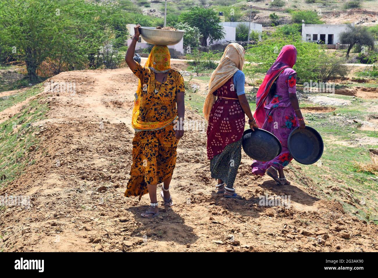 Mgnrega hi-res stock photography and images - Alamy