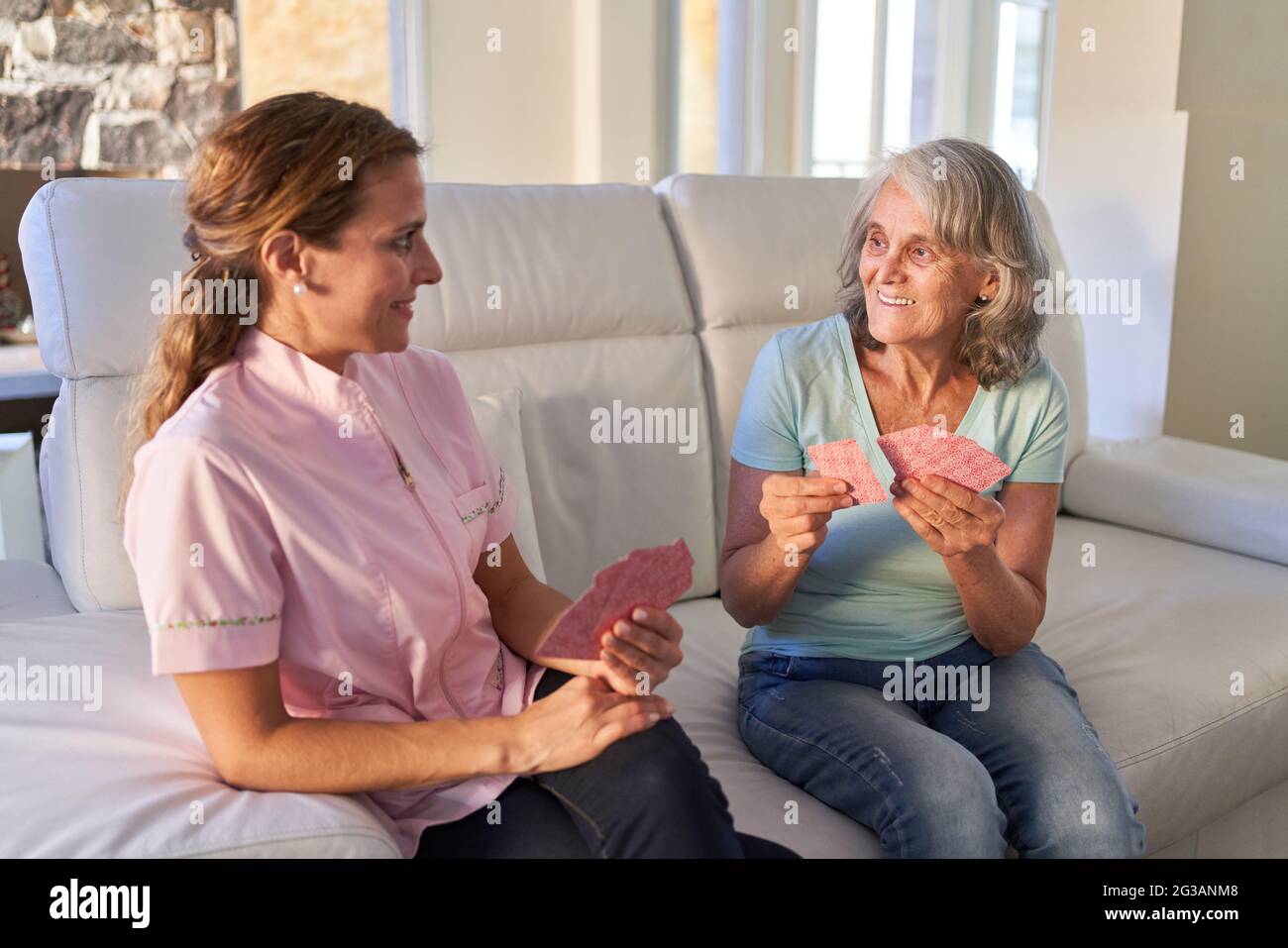 Memory game cards hi-res stock photography and images - Alamy