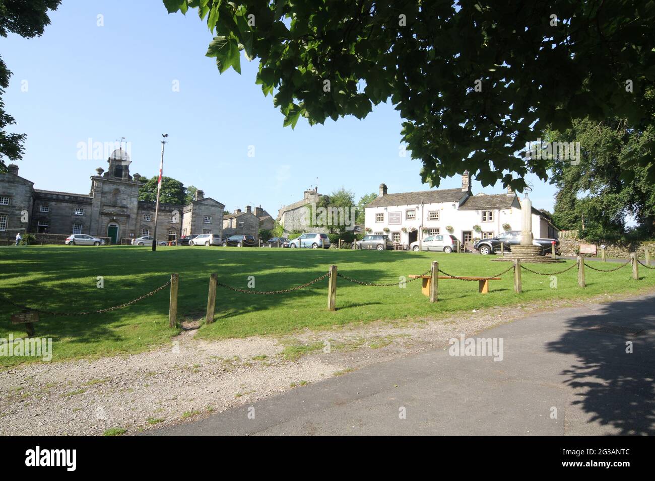 Linton, Yorkshire, England, Uk. A typical small Yorshire Village with ...