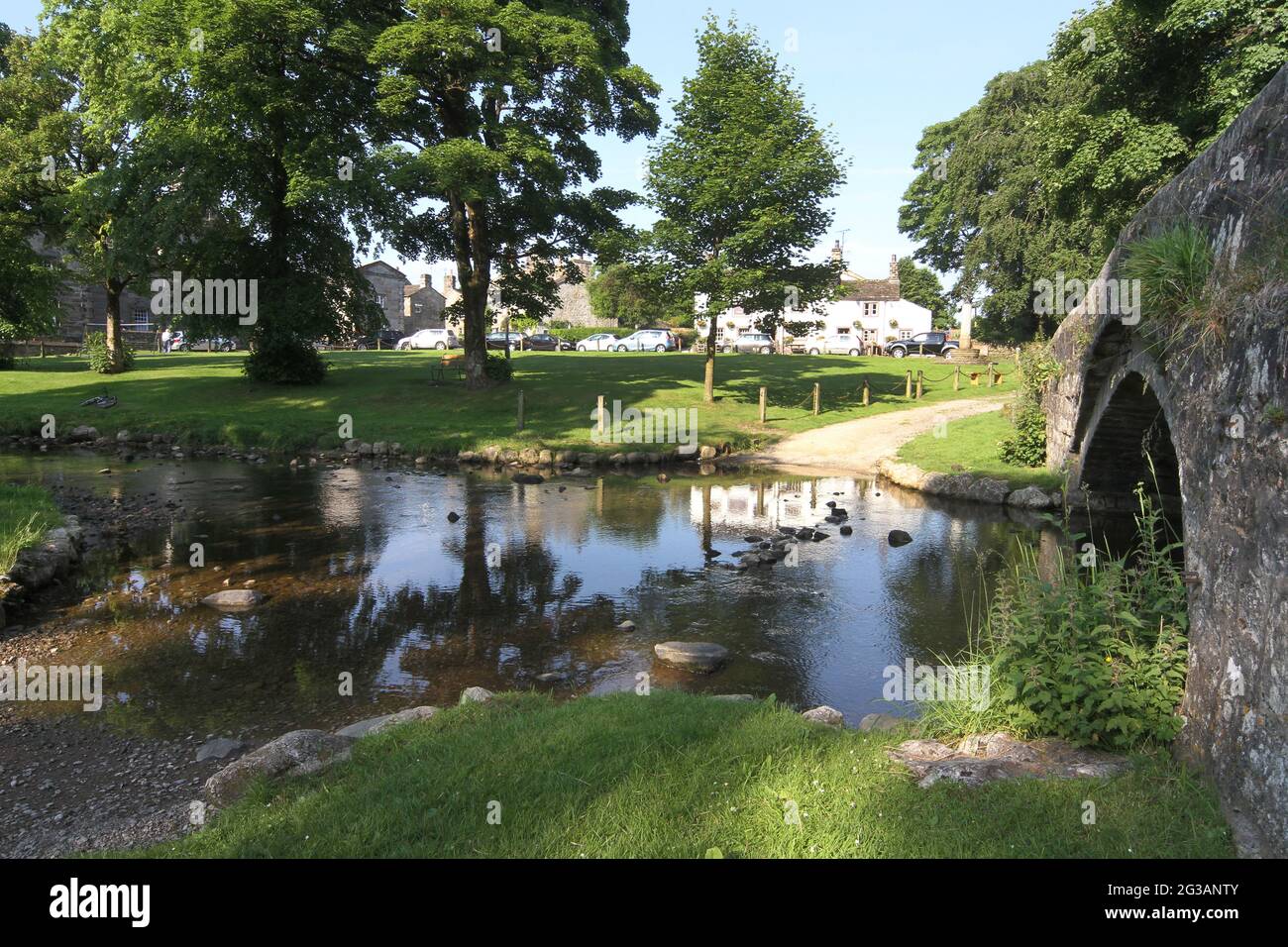 Linton, Yorkshire, England, Uk. A typical small Yorshire Village with ...