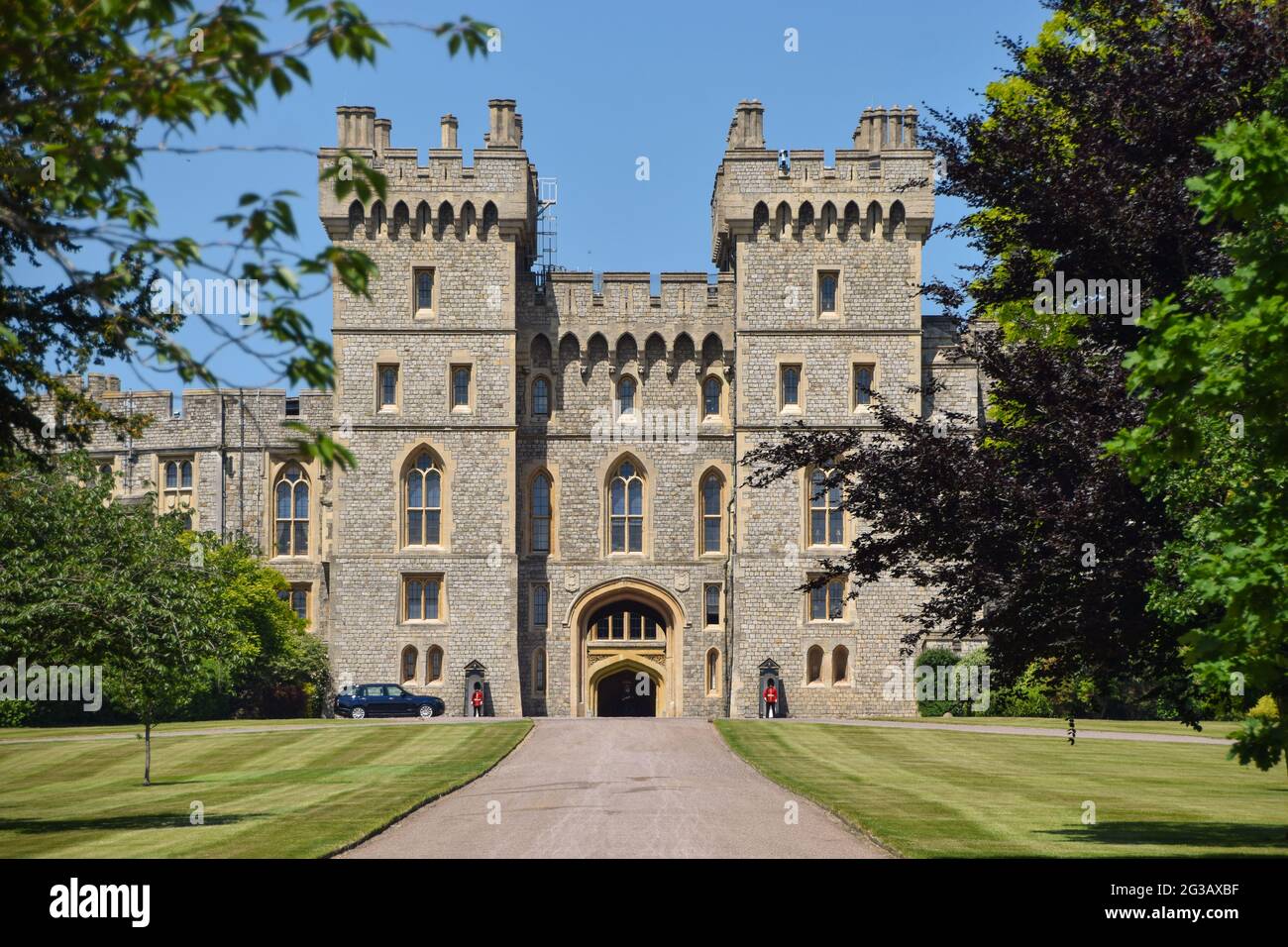 Queen Elizabeth Windsor Station High Resolution Stock Photography and ...
