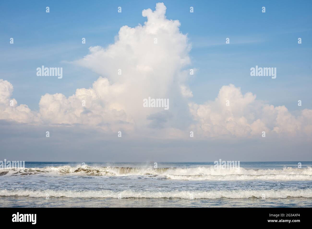 Batu Belig beach (Pantai Batu Belig), Badung, Bali, Indonesia. Grey ...