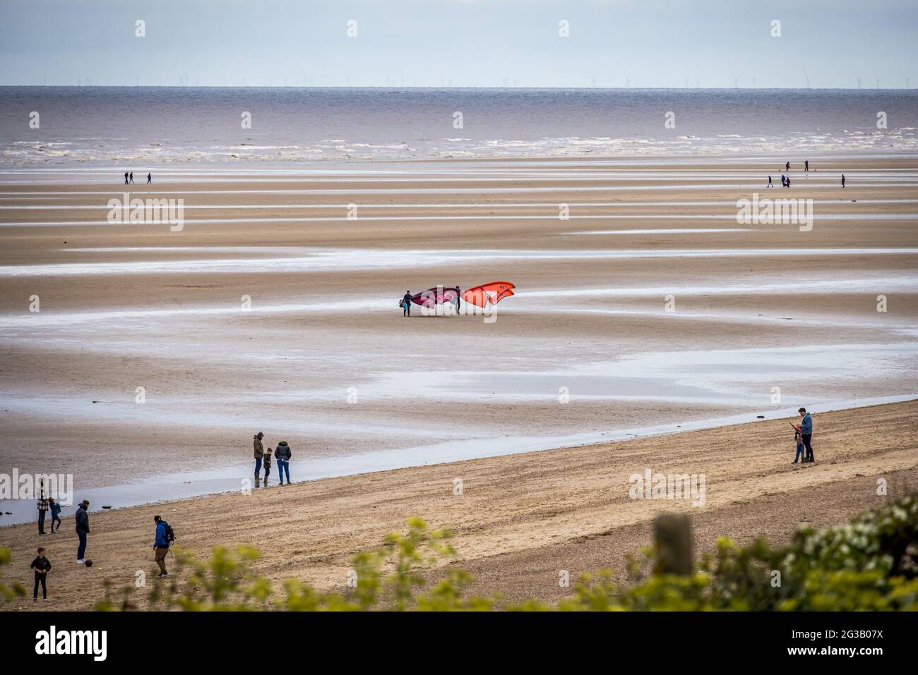 Windsurfers on Hunstanton beach, Norfolk, England Stock Photo - Alamy