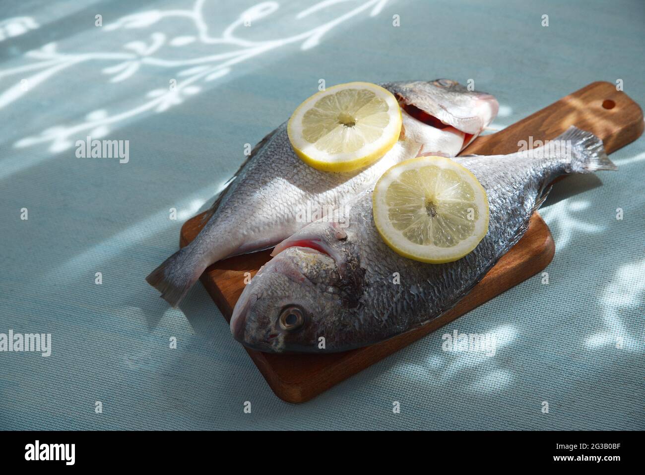 Preparation and presentation of fish Stock Photo - Alamy