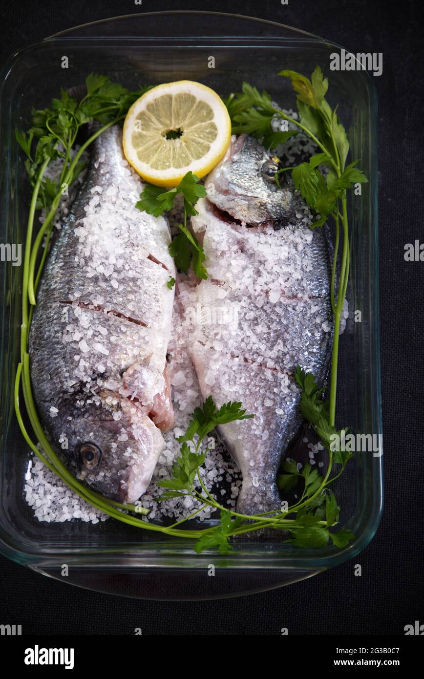 Preparation and presentation of fish Stock Photo - Alamy