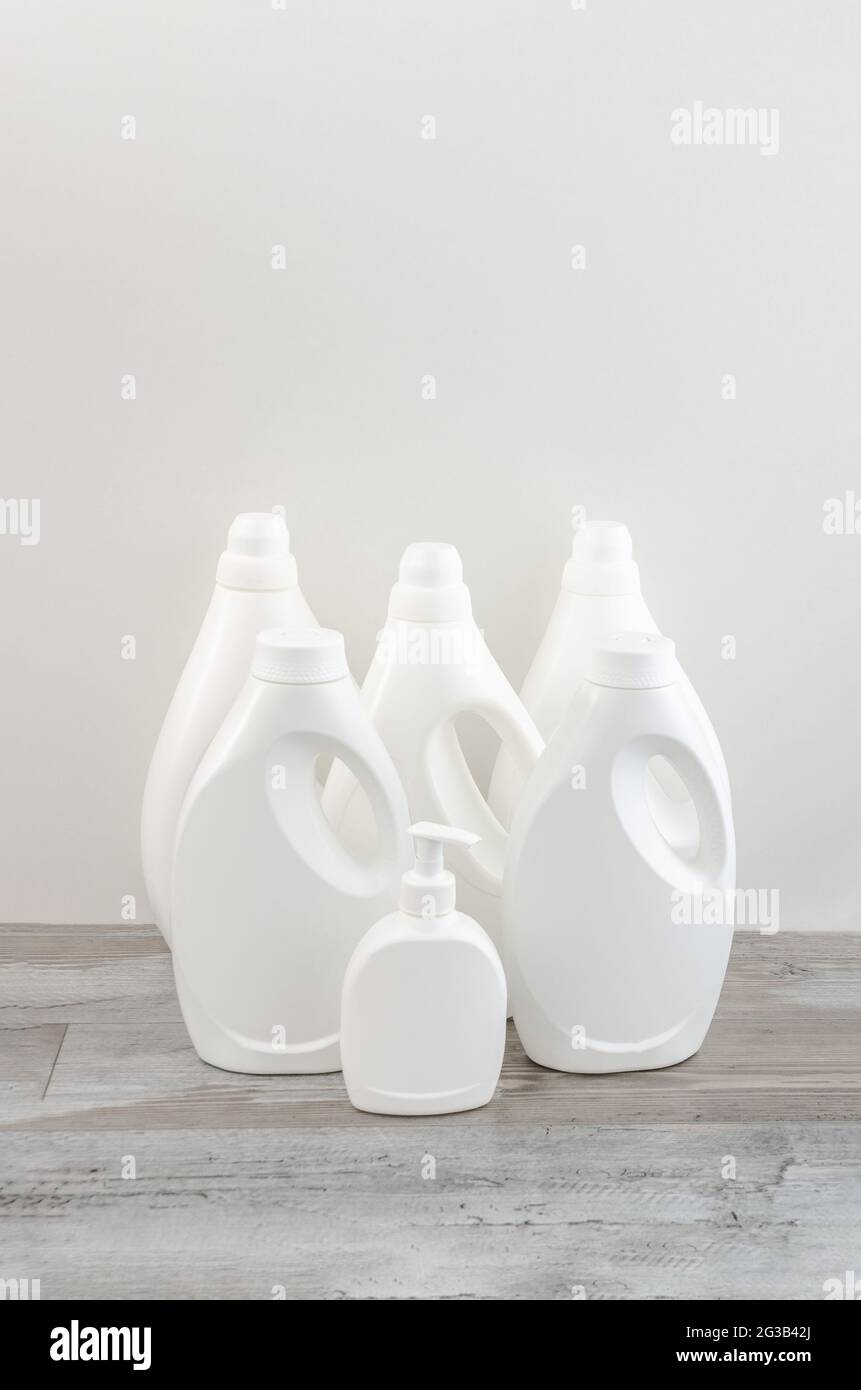 Unlabeled plastic bottles hi-res stock photography and images - Alamy