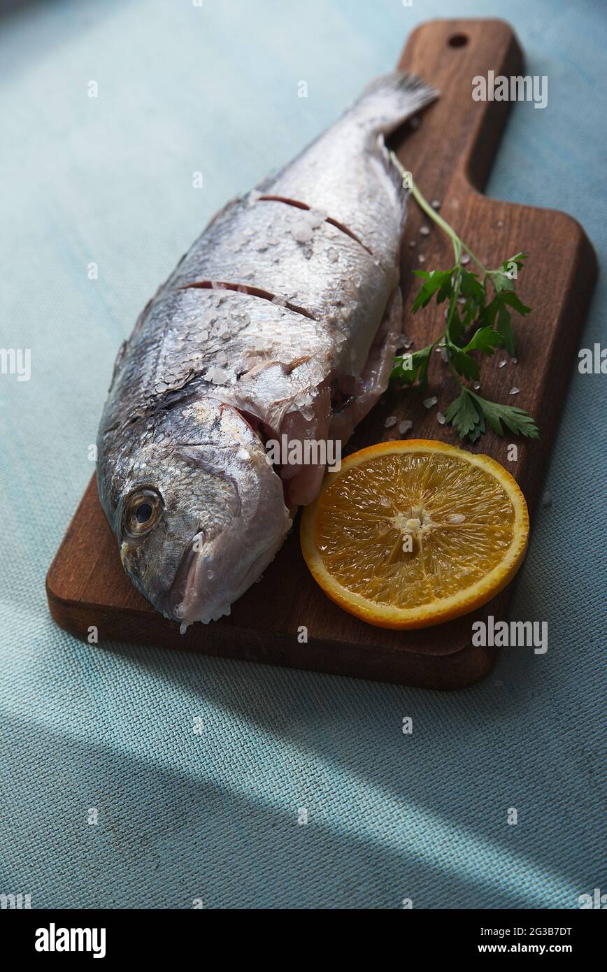 Preparation and presentation of fish Stock Photo - Alamy