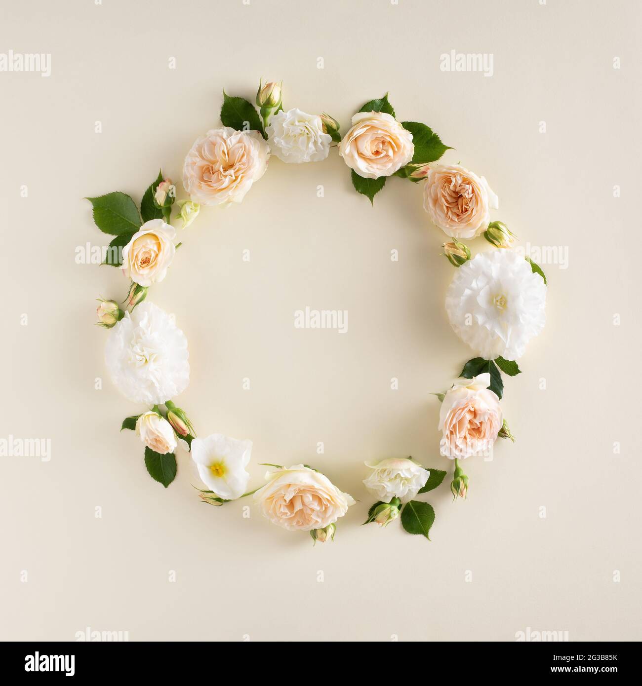 Cream wedding background hi-res stock photography and images - Alamy