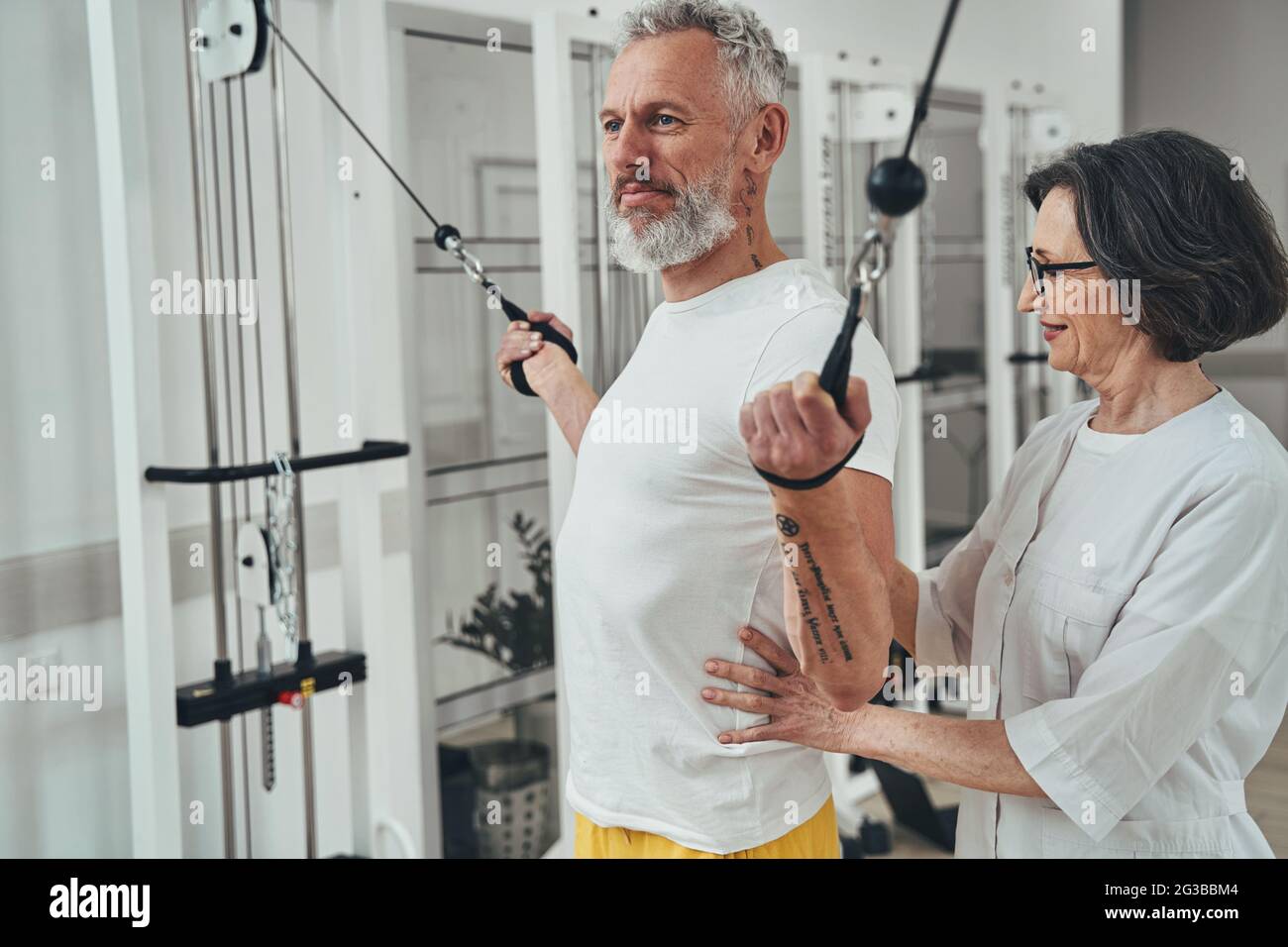 Cable lateral hi-res stock photography and images - Alamy