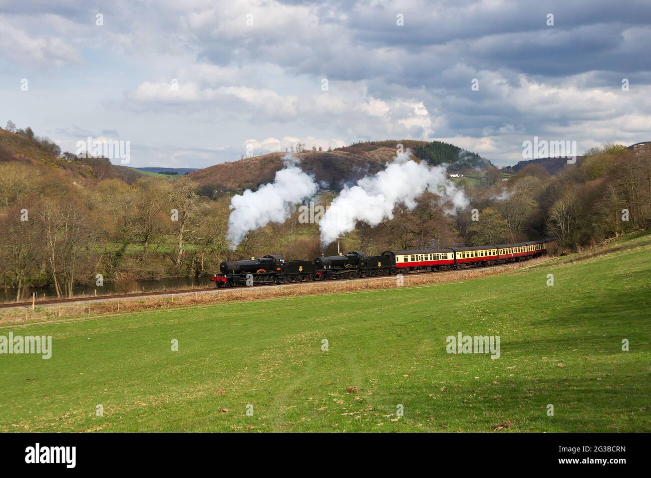 Great class two people hi-res stock photography and images - Alamy